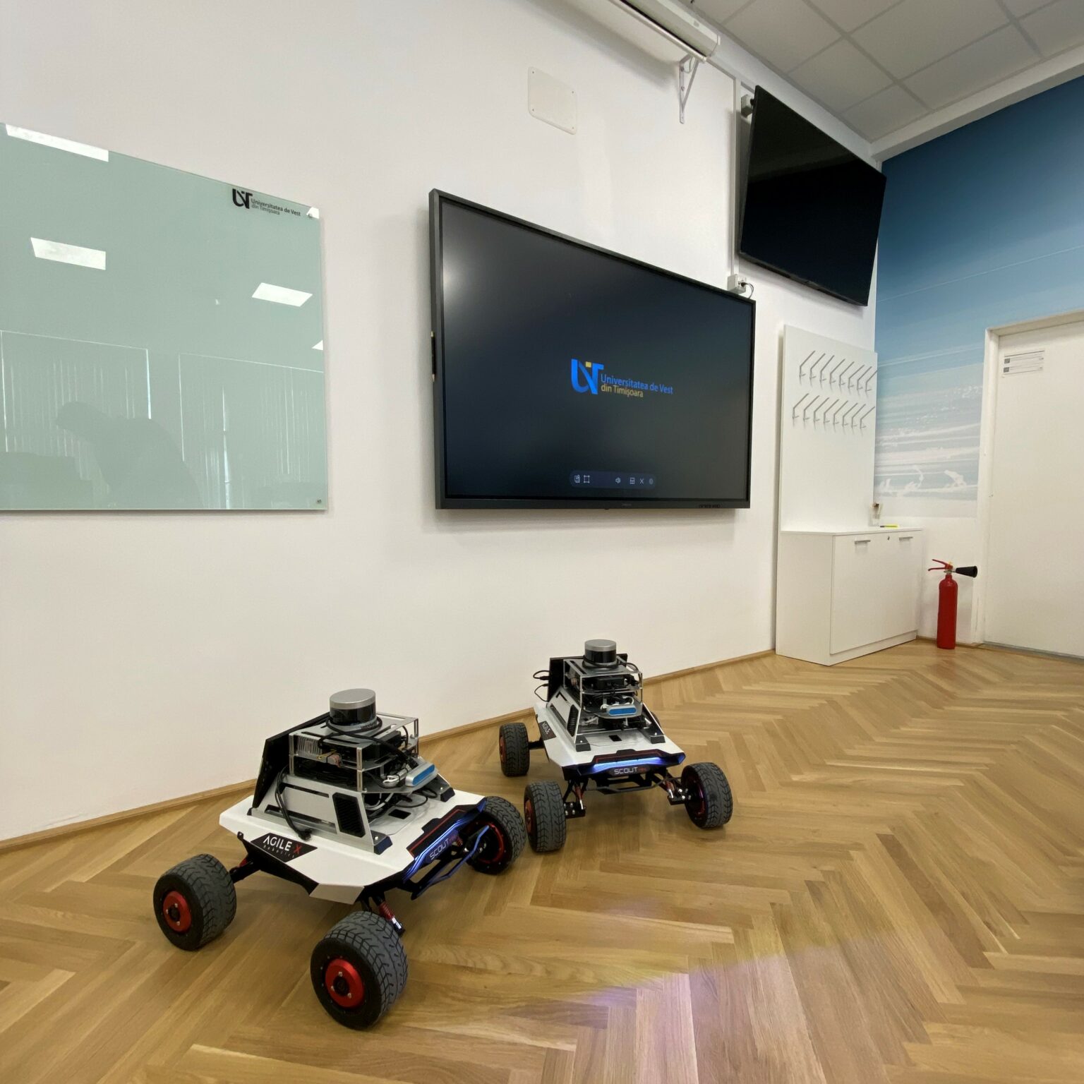 UVT innovates in education: SCOUT Mini Pro robots, for Computer Vision ...