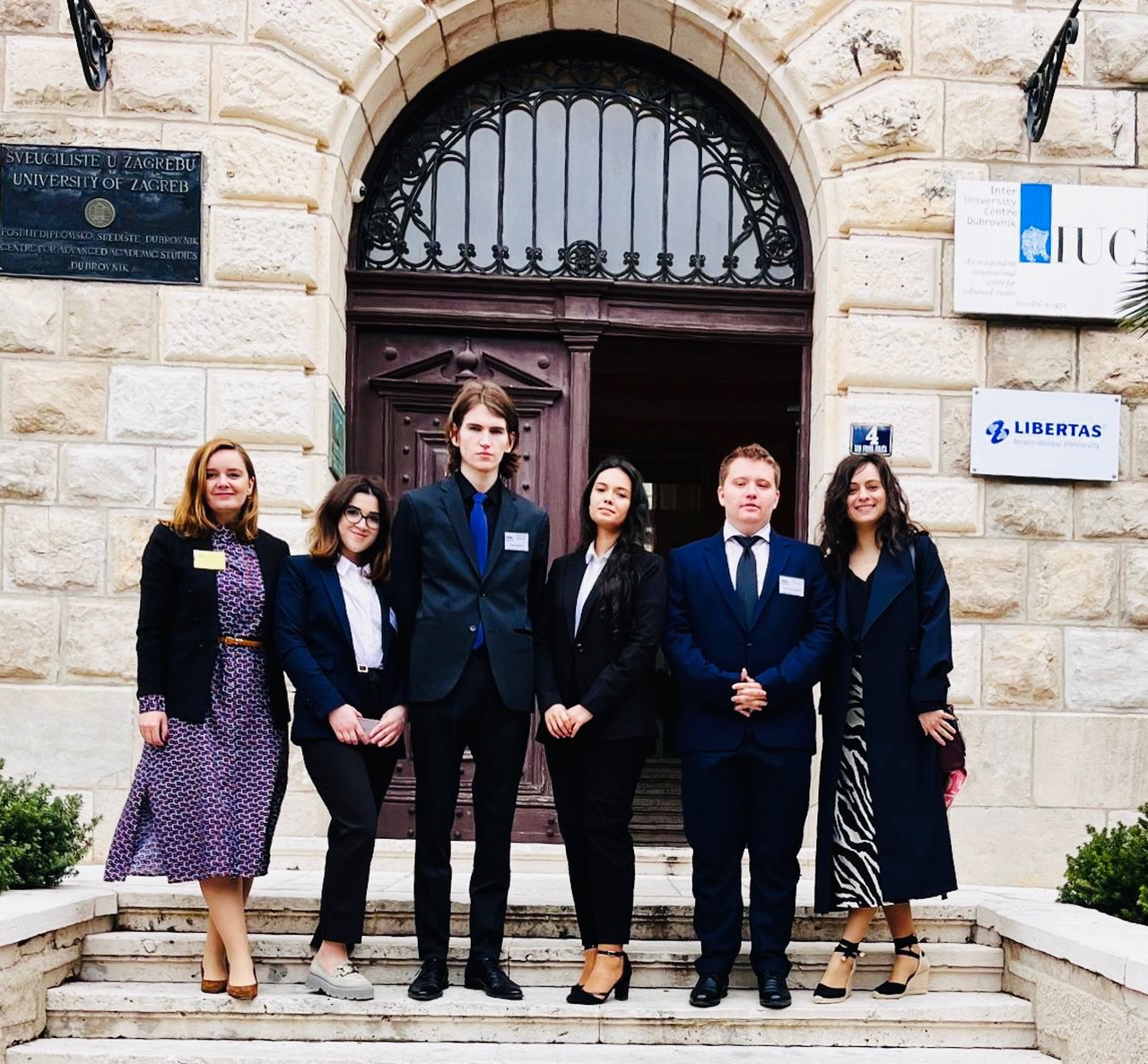 Das Team der Rechtswissenschaftlichen Fakultät der UVT im Halbfinale ...