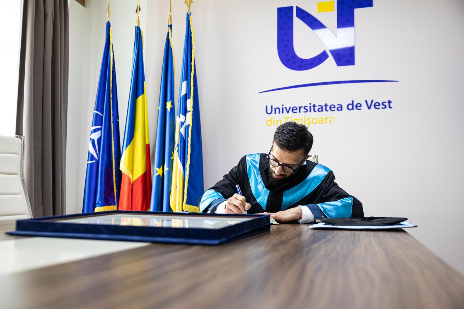 Professeur Viren Swami – nouveau membre honoraire de la communauté UVT ...